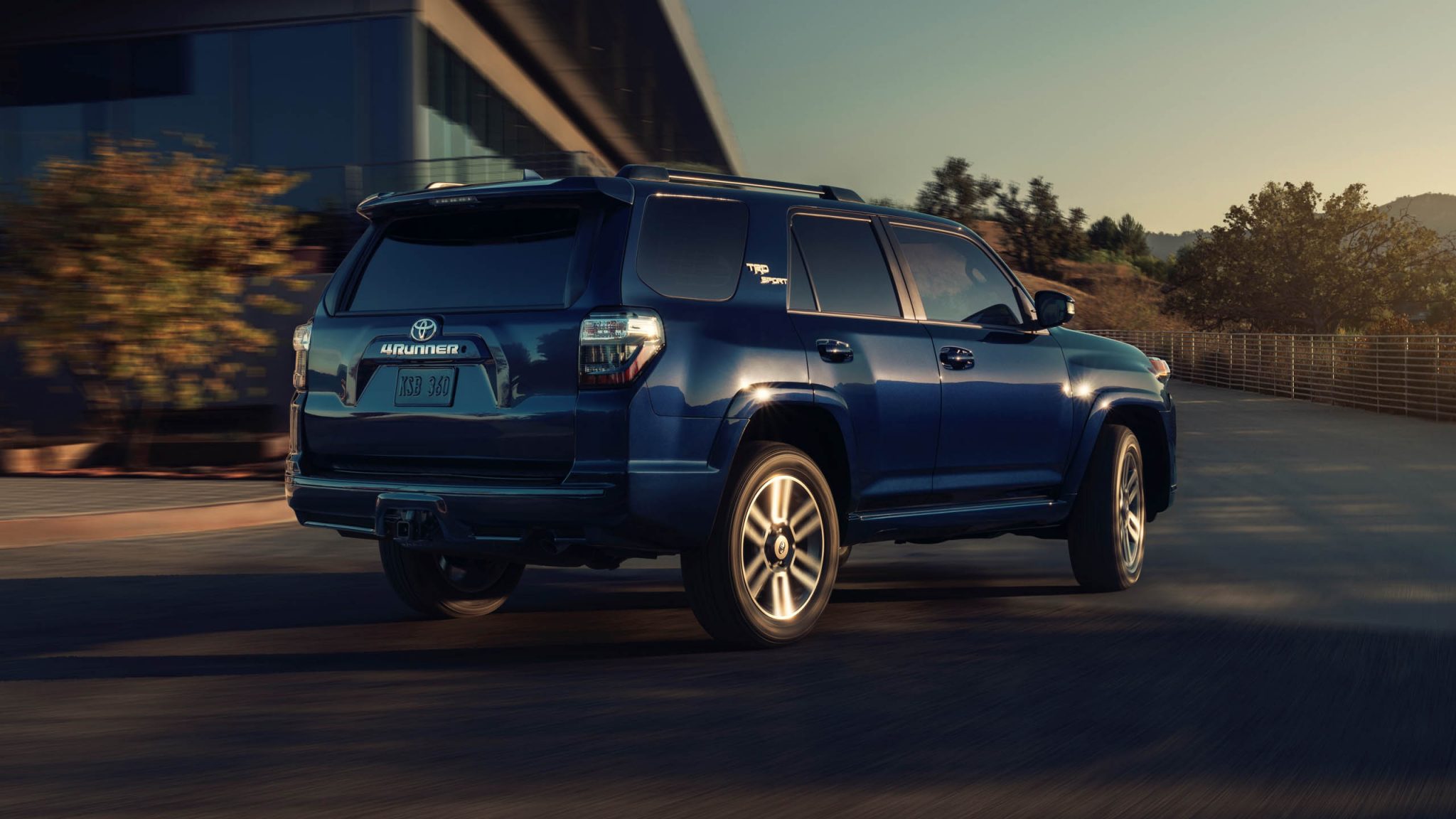 La Toyota 4Runner recibe un estilo más urbano con su nueva versión TRD Sport - Fuel Car Magazine