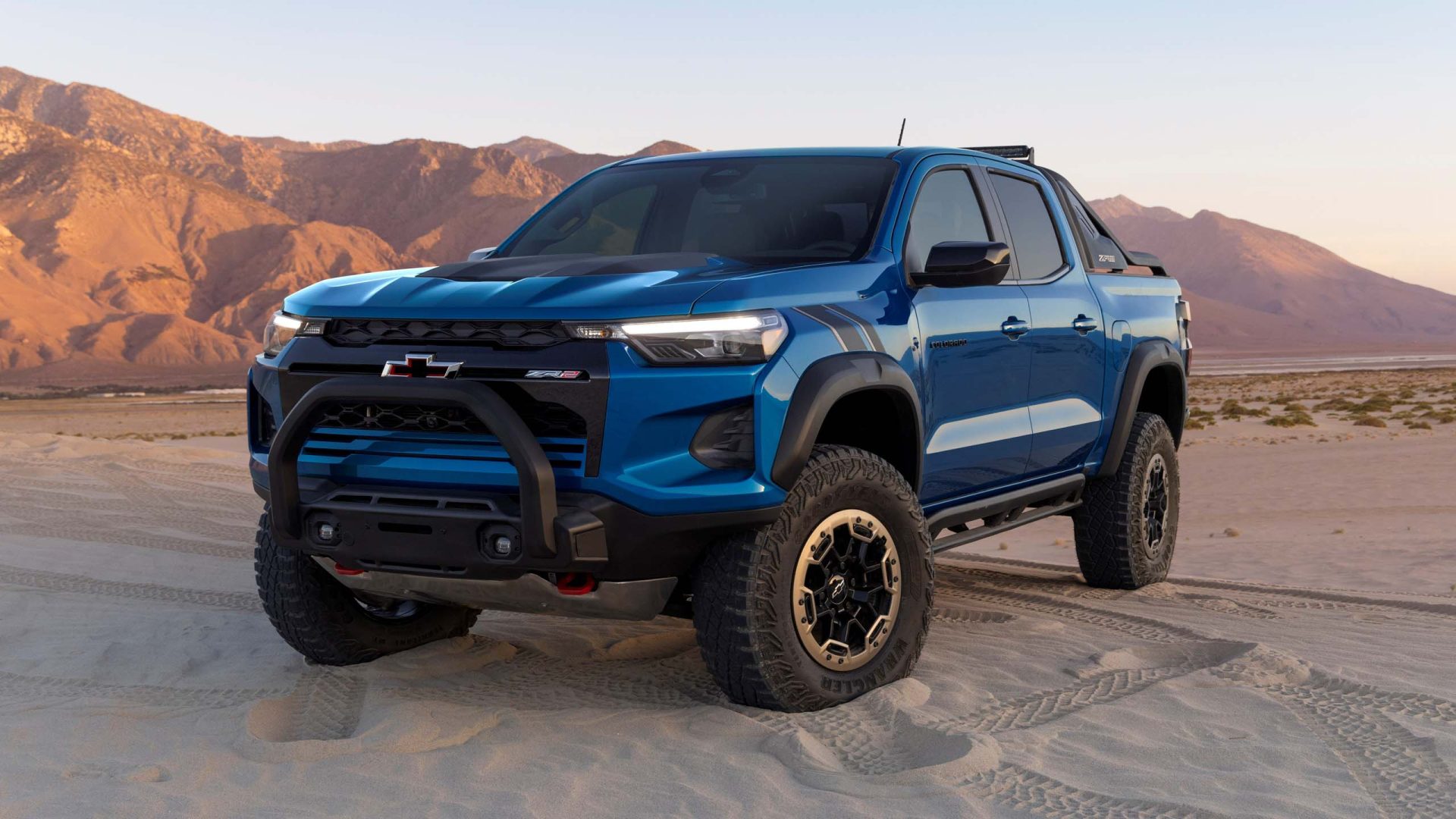 La nueva Chevrolet Colorado tiene sus luces integradas en la pantalla ...