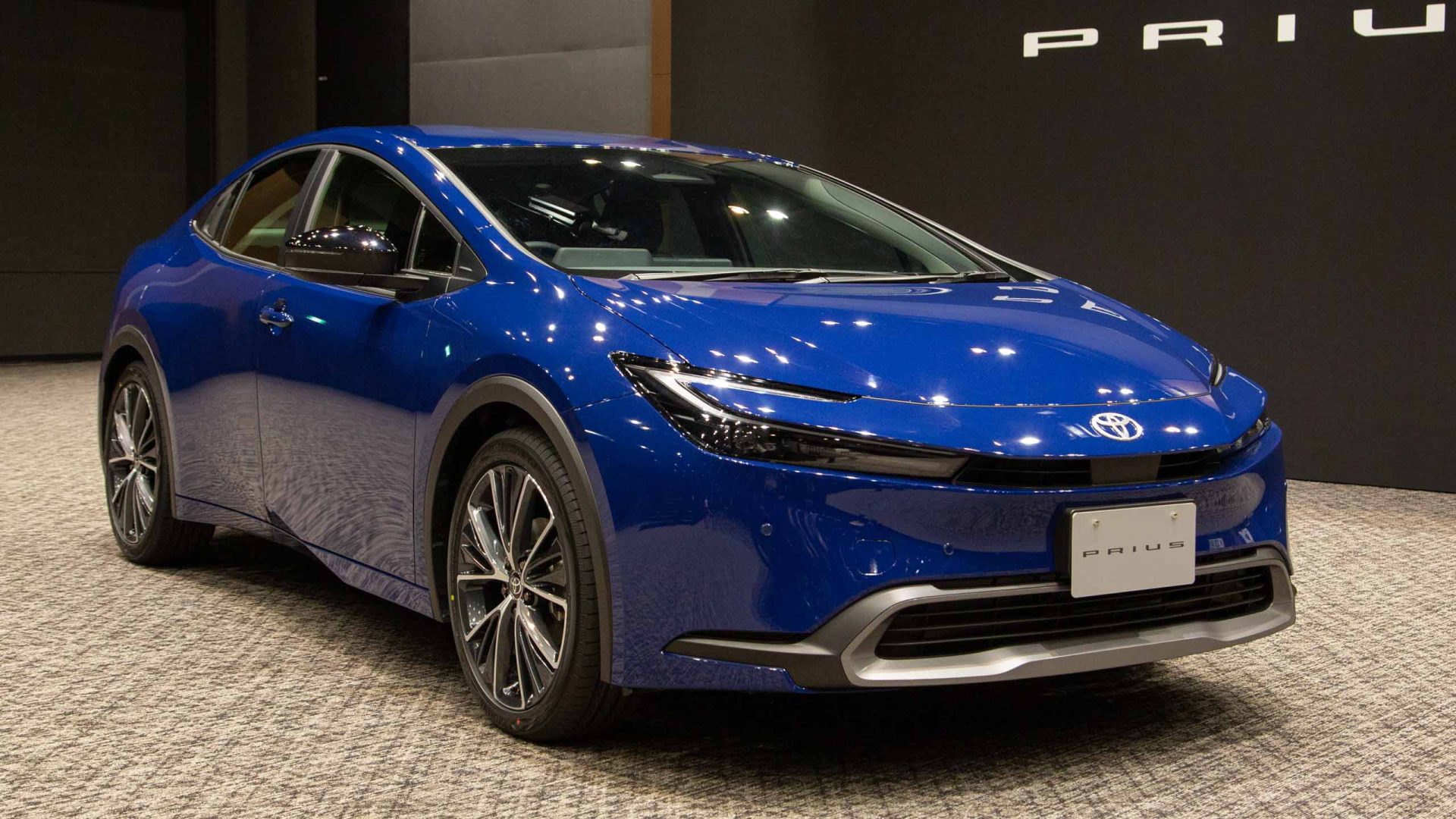 Porsche 911 Dakar, Toyota Prius y Genesis X Convertible: Resumen FUEL ...