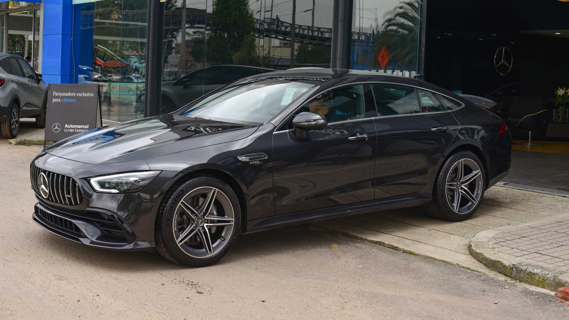 Conocimos al único Mercedes-AMG GT 53 de 4 puertas en Colombia y nos ...