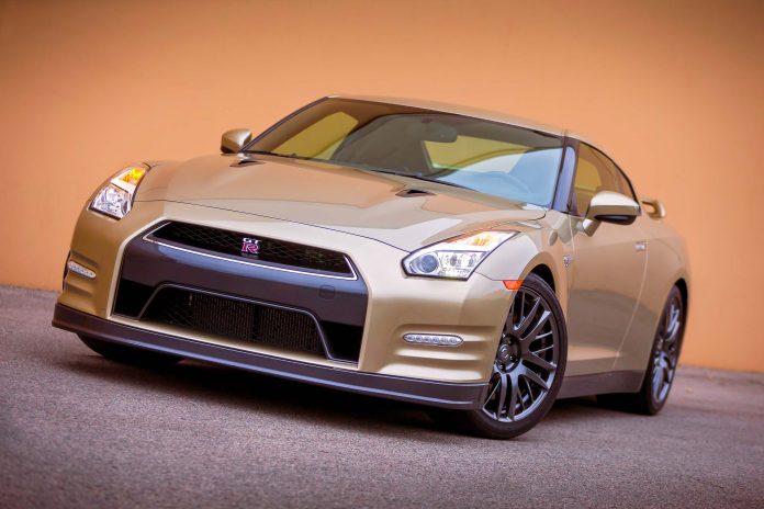 El Nissan GT-R cumplió 15 años y lo recordamos con 7 versiones modernas ...