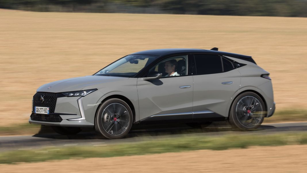 DS 4 Performance Line: un cupé-SUV francés en Colombia con lujo y ...