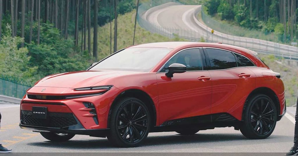 Toyota Crown Sport: un híbrido deportivo que mezcla un hatchback con un ...