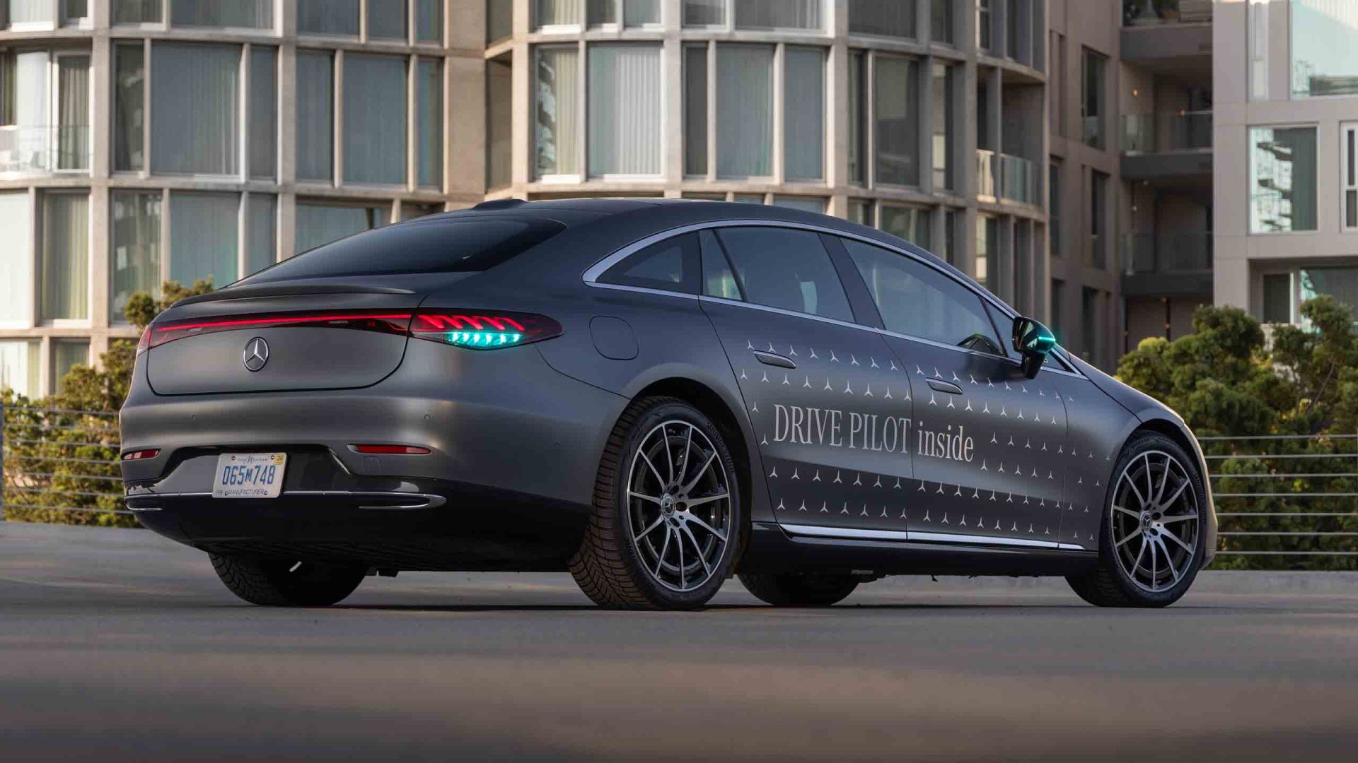 Mercedes-Benz quiere que sus autos de manejo autónomo se reconozcan ...