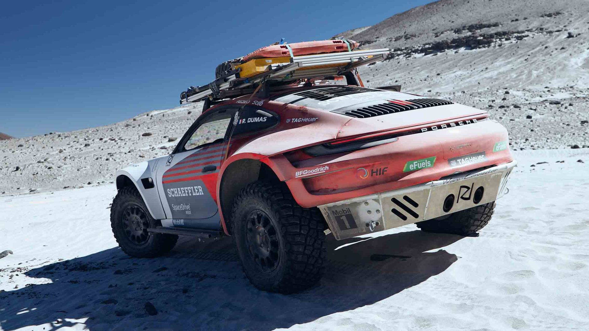 Este es el Porsche 911 que conquistó un volcán en Chile e impuso un ...