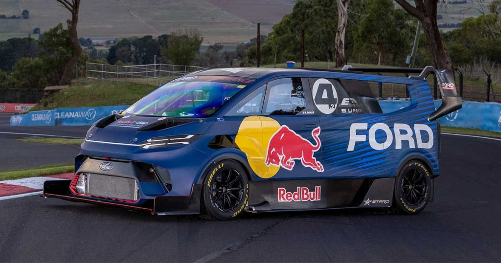 ¡Romain Dumas y la Ford SuperVan establecen un récord eléctrico en Bathurst! - Fuel Car Magazine