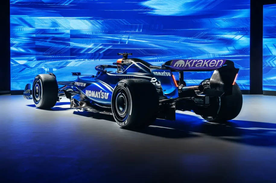 Williams estrenó su FW46 F1 con muchos tintes negros y azules - Fuel ...