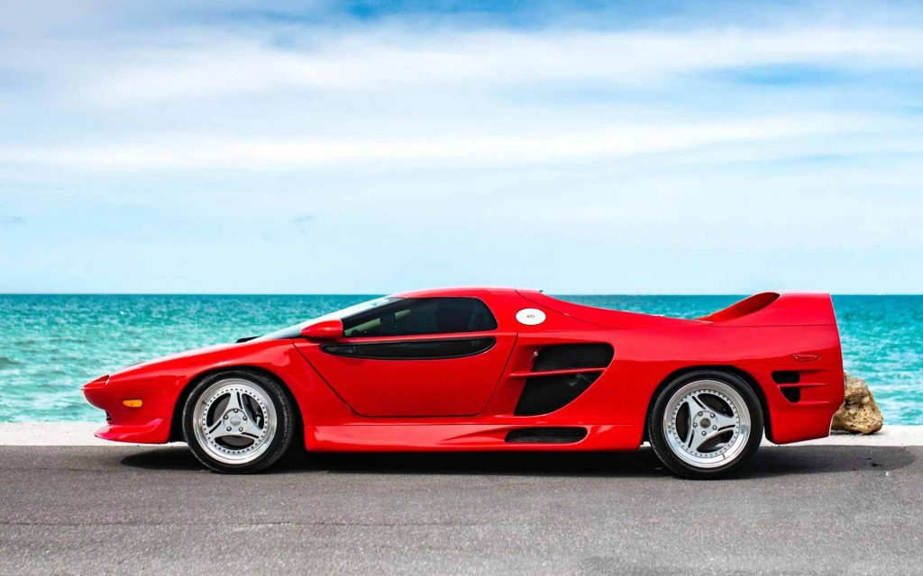 El Vector M12 era el sueño americano hecho superauto inmortalizado en ...