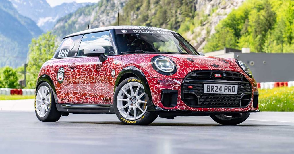 El nuevo Mini John Cooper Works tendrá motor a combustión y está en ...